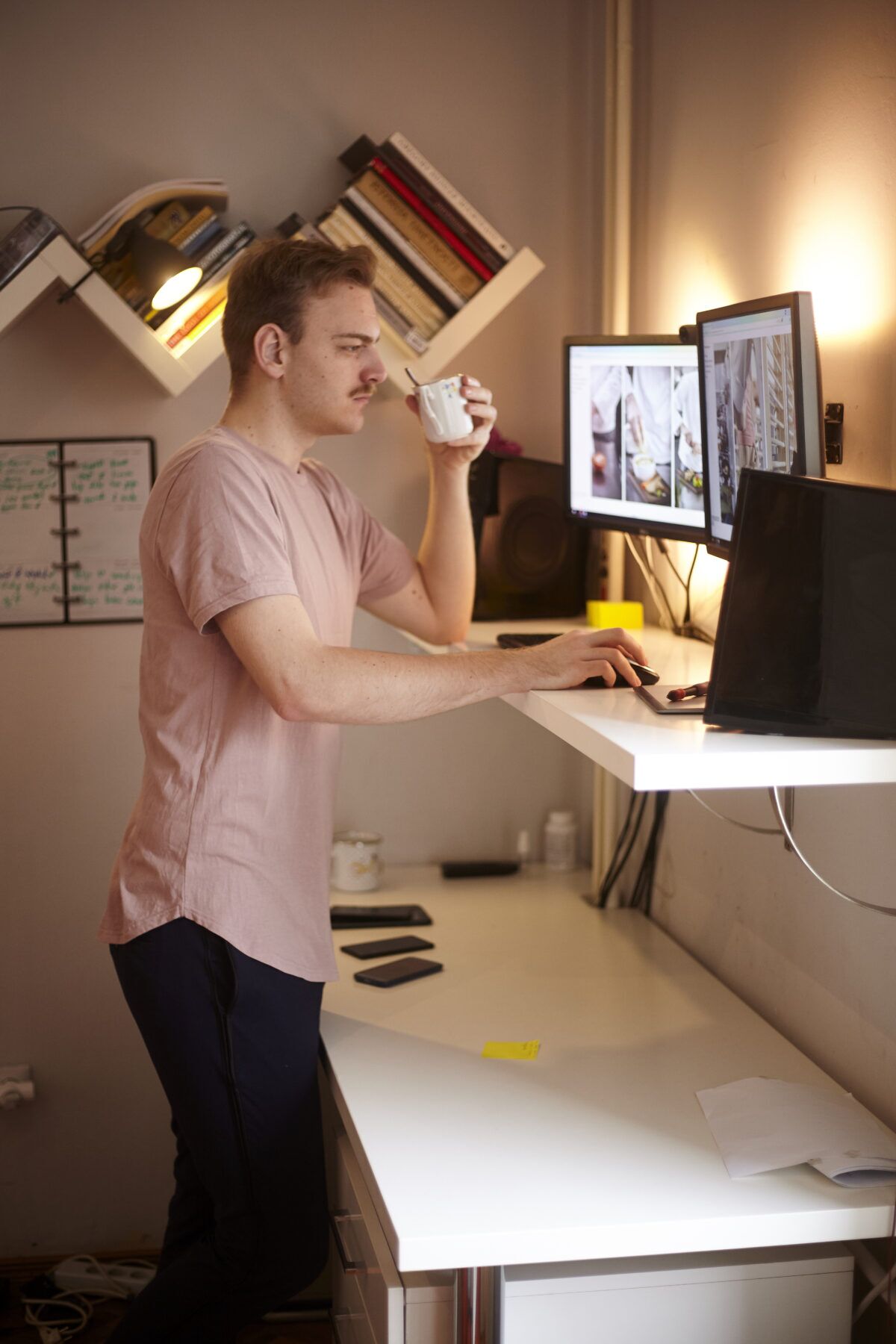 How to Build A DIY Adjustable Height Desk, Sit or Stand in 2025