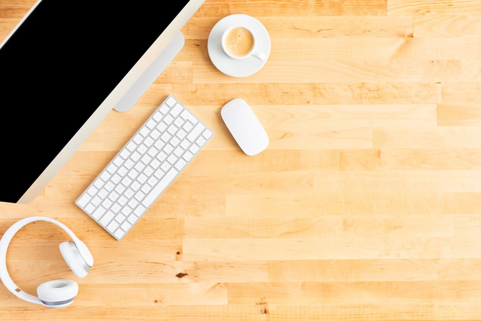 7 Best Woods For a Desktop and Tools to Build Them (2024)