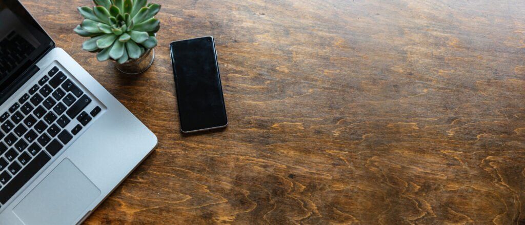 7 Best Woods For a Desktop and Tools to Build Them (2024)